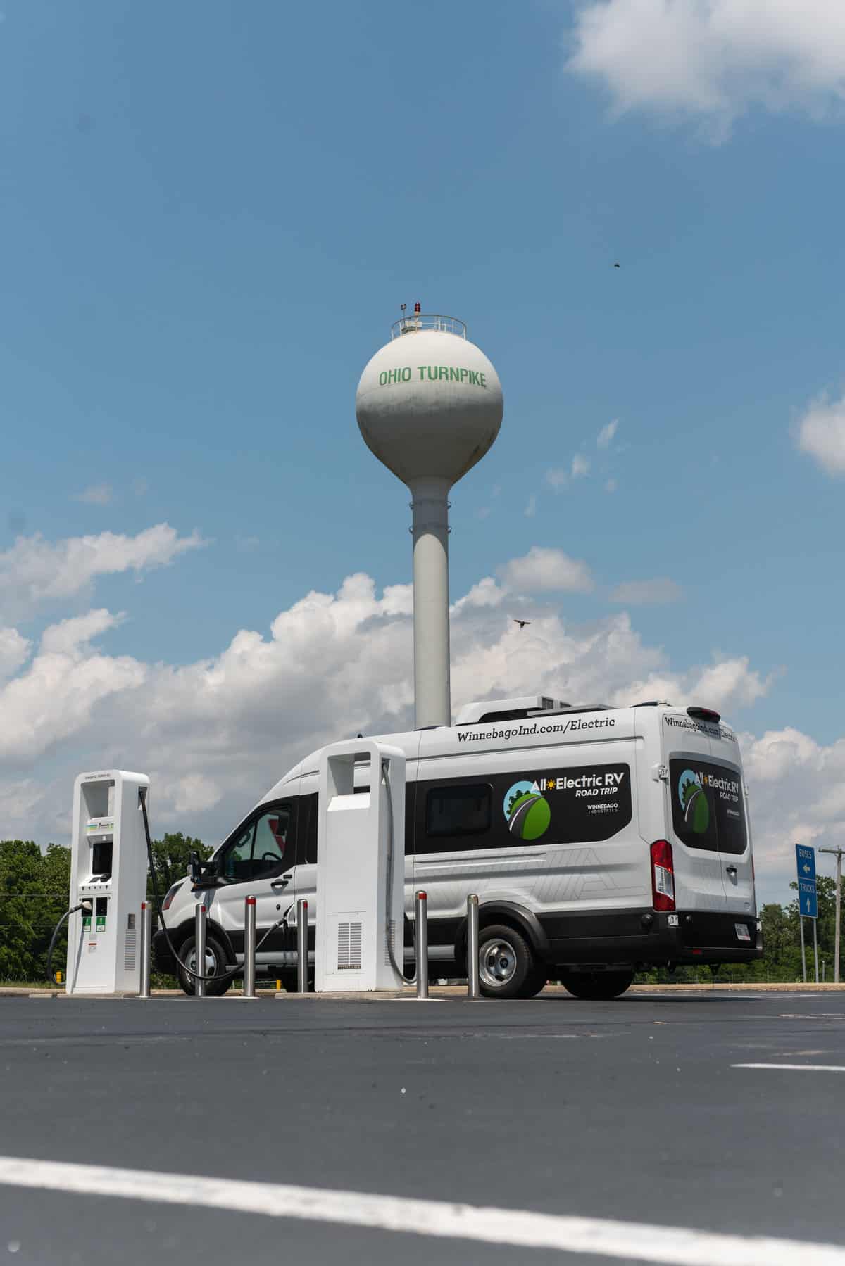 Winnebago Completes 1,300-Mile All-Electric Road Trip with e-RV ...
