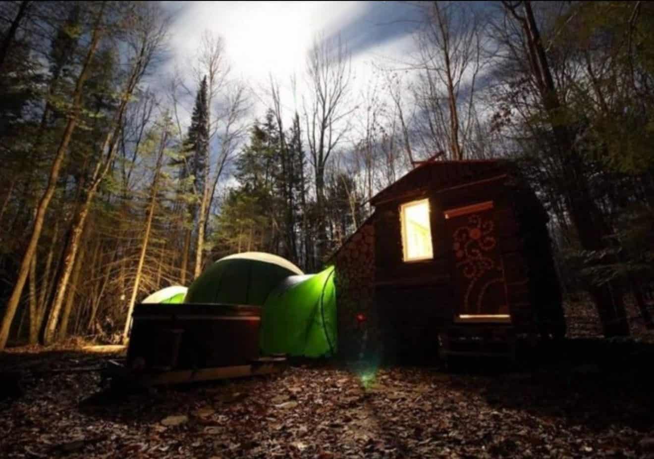 Experience Glamping Under the Stars with these Bubble Tents - Modern ...