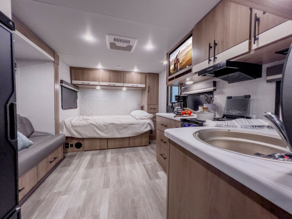 Grand Design RV afslører Lineage Class C, der signalerer en ny æra ...