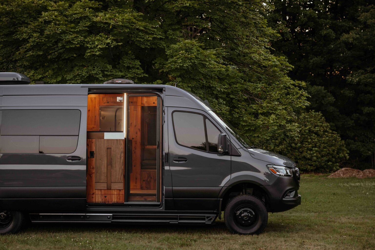 Advanced RV Introduces Long-Term Charter Program for Luxury Class B ...